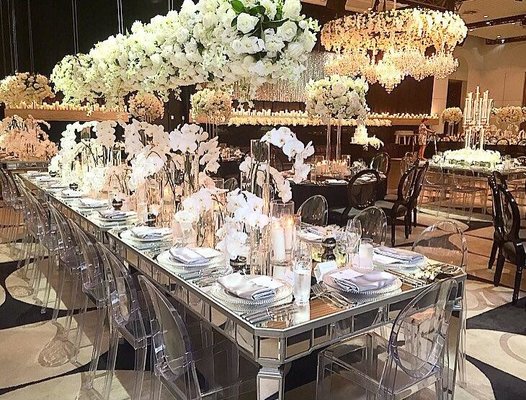 China Aisles Wedding Silver Mirrored Dining Table Rectangle Type Strong Struture supplier