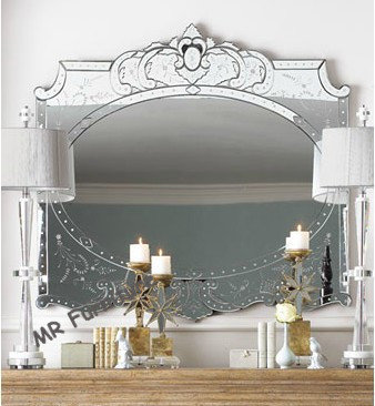 China Decorative Venetian Glass Mirror , Wooden Frame 4mm Thickness Console Mirror supplier