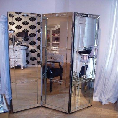 China Modern 3D Wall Mirror 175 * 180cm Size Rectangular Floor Standing Mirror supplier